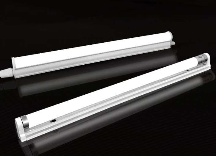 【华南自由贸易】【店铺订单满200元起送】佛山T5 LED一体化支架灯管 0.9米 10W暖白4000k 全白6500k(单位：套)接单后2日发货-融创集采商城